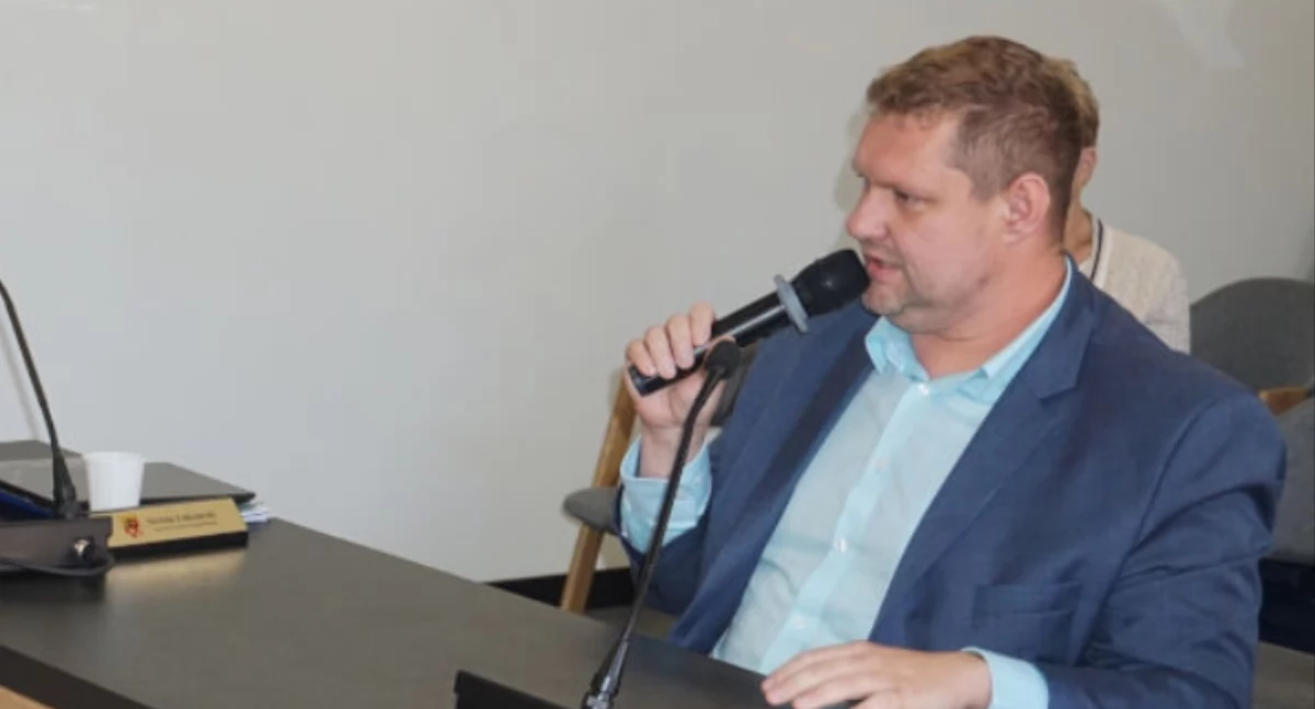 Ile wynosi wynagrodzenie dyrektora SPZOZ w Mogilnie Sebastiana ...